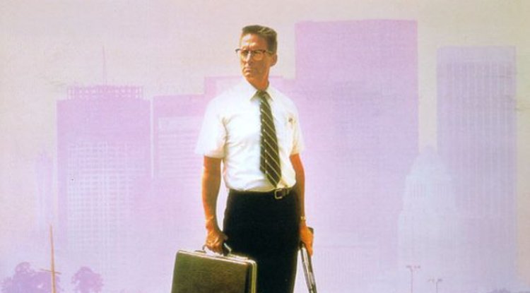 Disutradarai oleh Joel Schumacher dan Diperankan oleh Michael Douglas ...